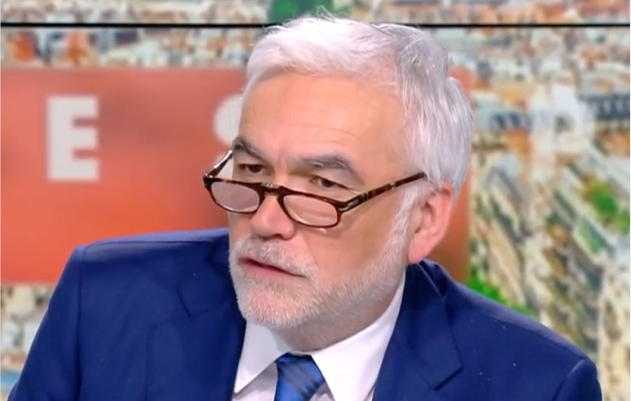 Pascal Praud victime de cyberharcèlement (CNEWS) – Le Monde Juif vu Par…